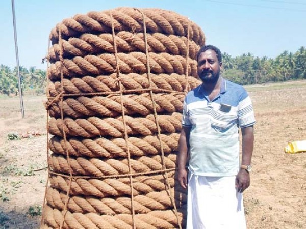 Thickest Coir Rope produced at Bannekudru - Barkur Online